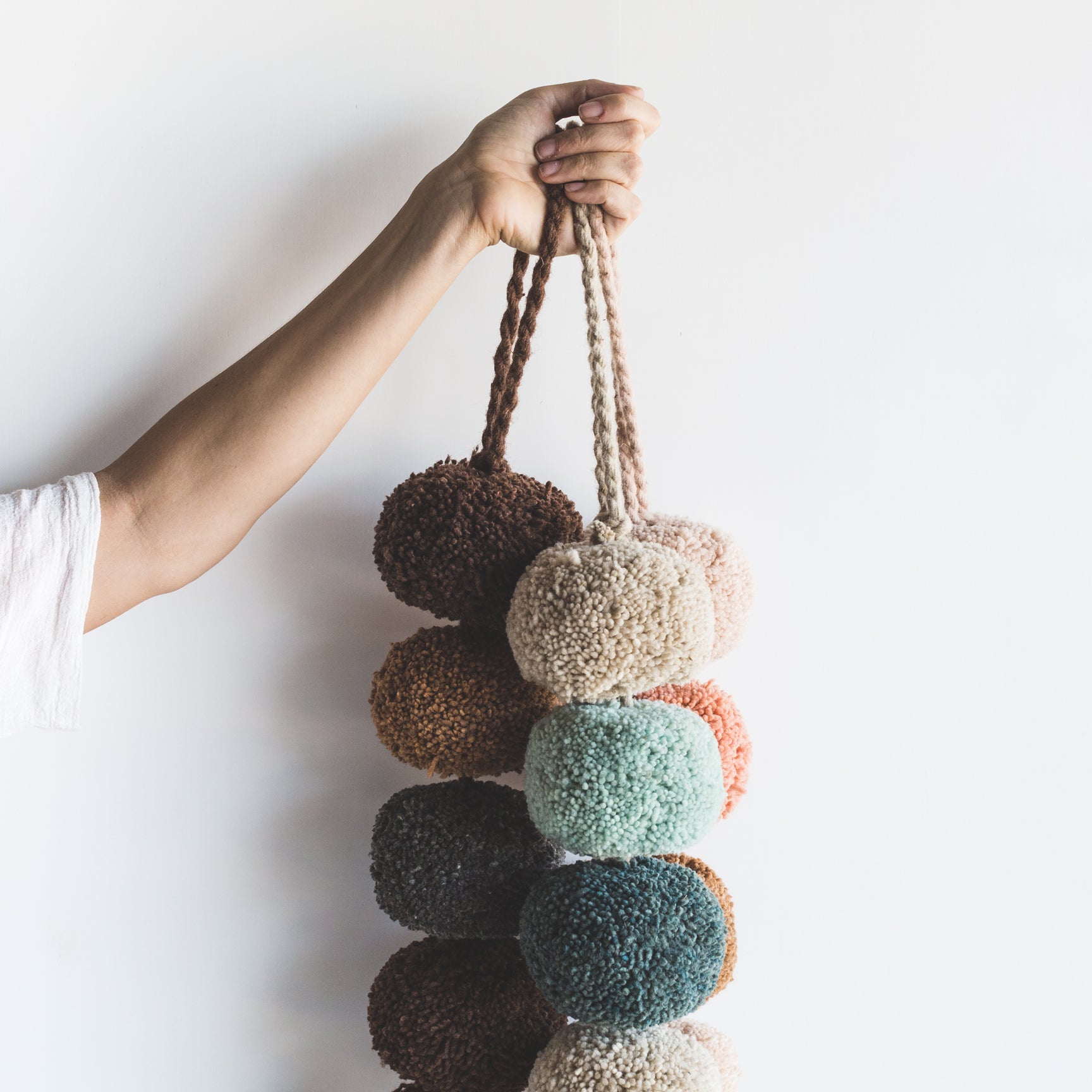 Large Pompon – Evoke the Spirit - WEBSITE